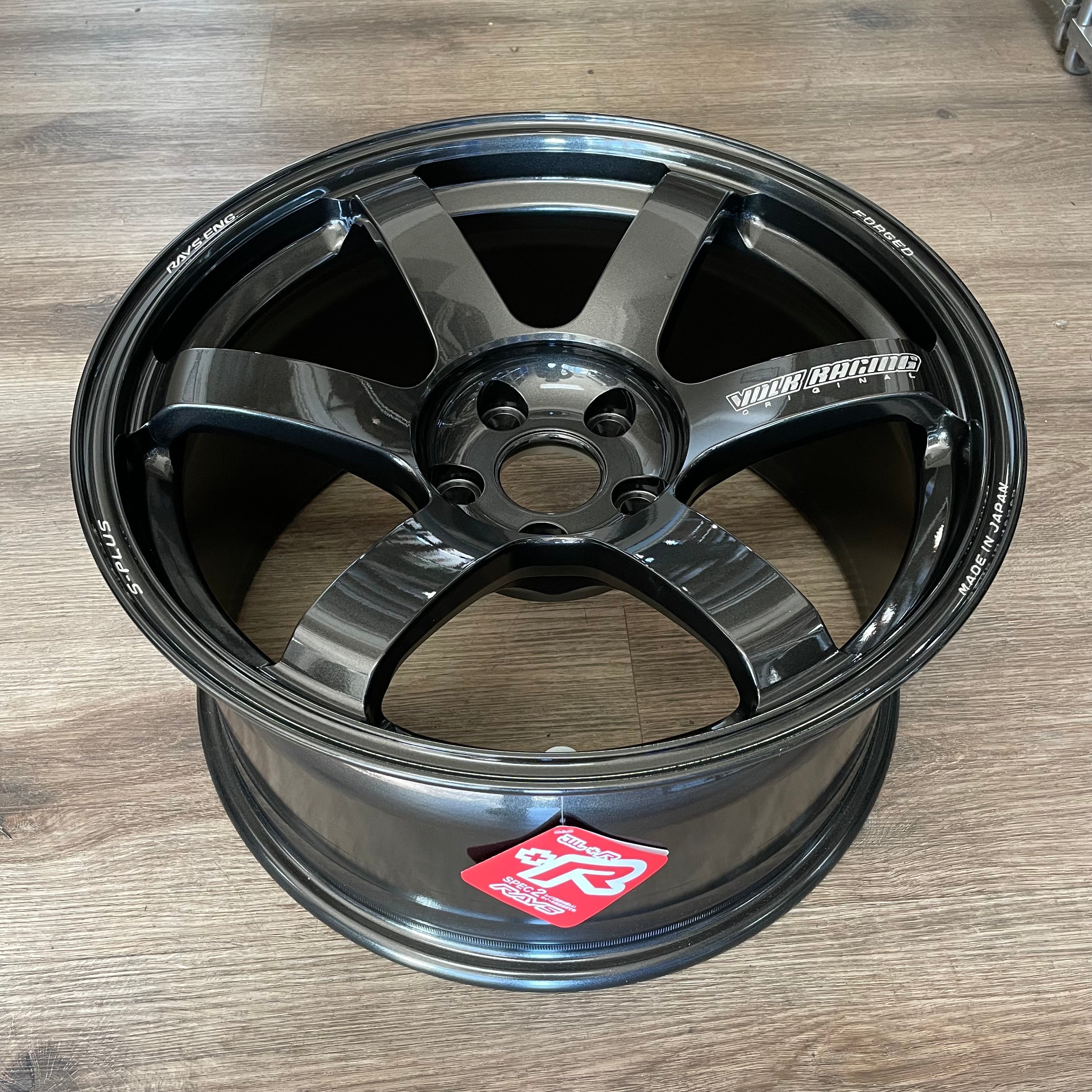 Volk Racing TE37 Saga S-Plus 18x9.5 +20 5x120 Diamond Dark Gunmetal (S ...